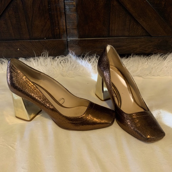 Zara | Shoes | Zara Metallic Gold Bronze Midheel Goat Leather Eu35 ...